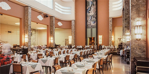 9th-Floor Restaurant - Héritage Montréal